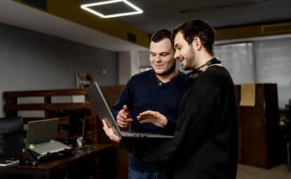 50+ Fun & Creative Interview Questions [+ Sample Answers]